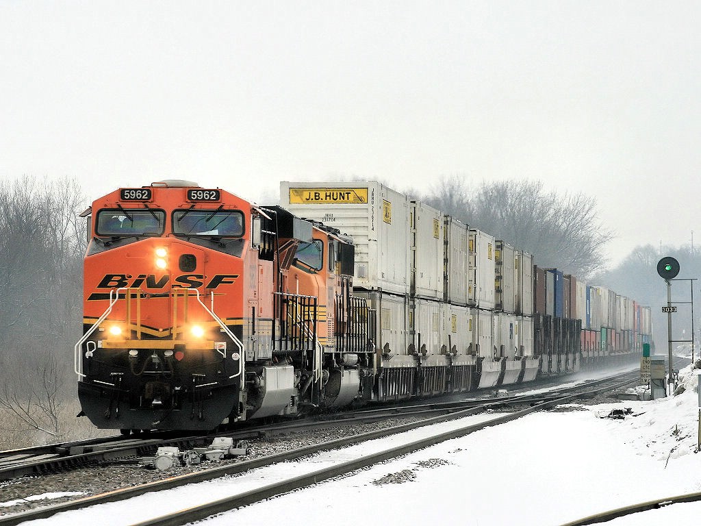 BNSF 5962